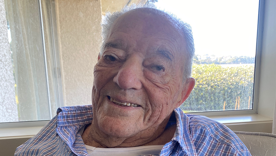 Sir David Levene dies